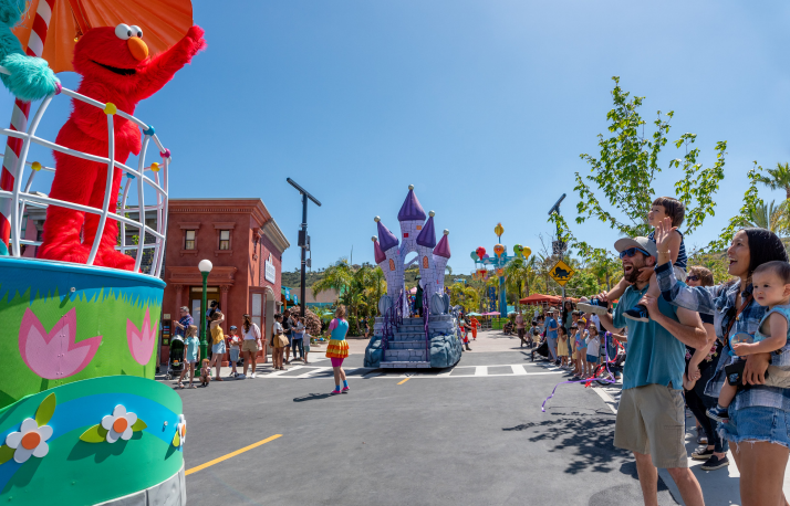 Elmo's Springtacular: Family Fun Weekends | Sesame Place San Diego