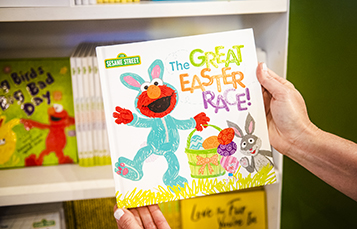 Elmos Eggstravaganza